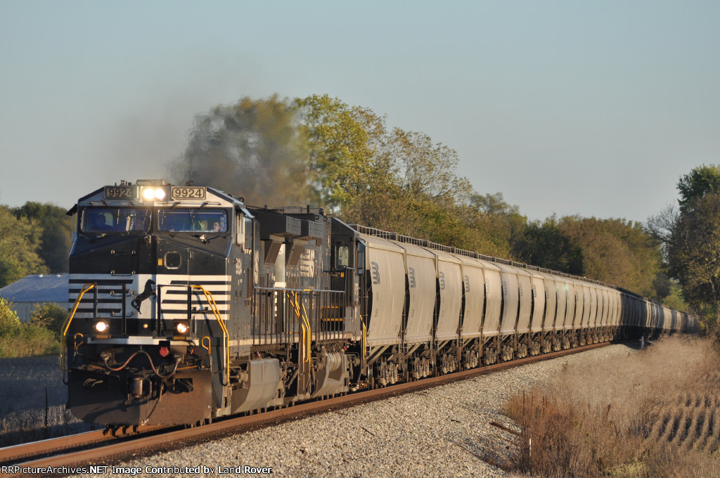 NS 9924 On NS 54 Q Westbound