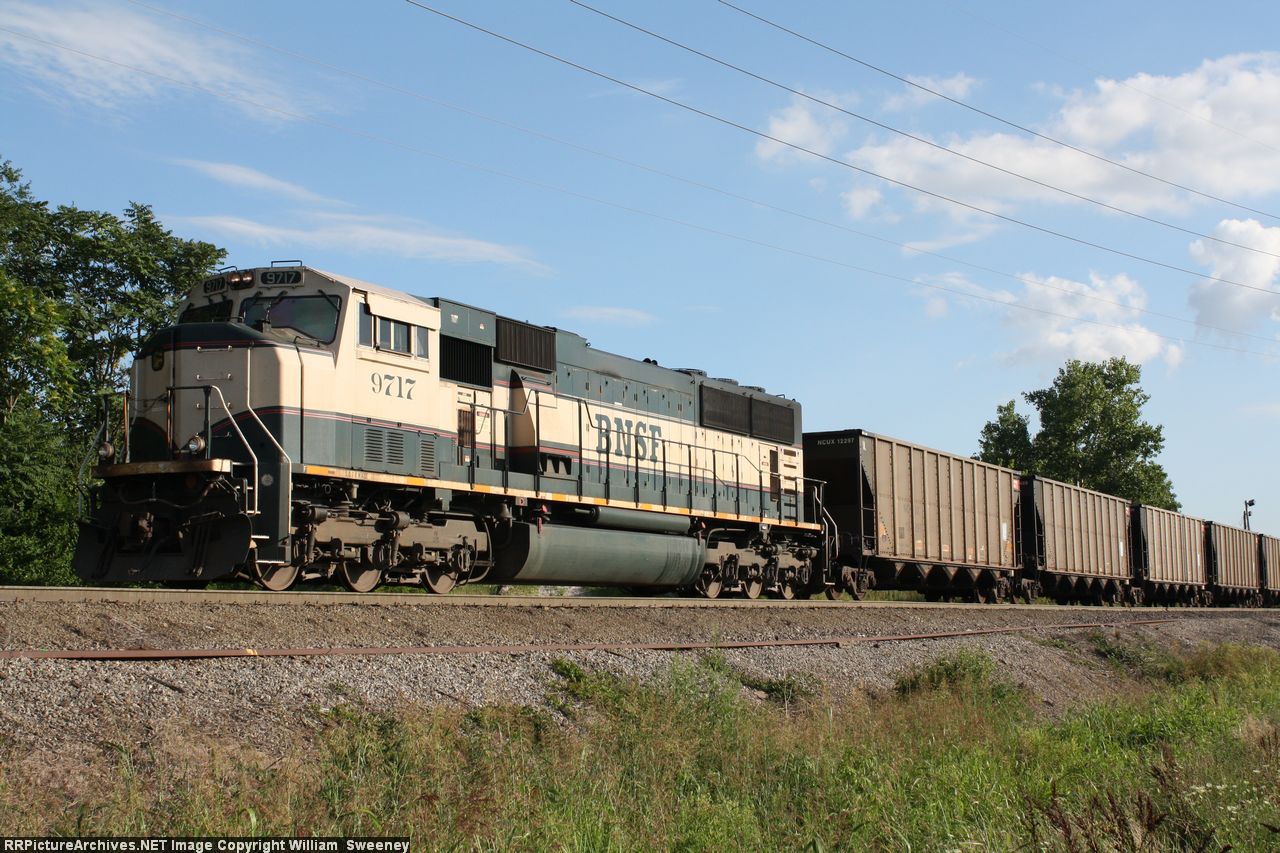 BNSF 9717