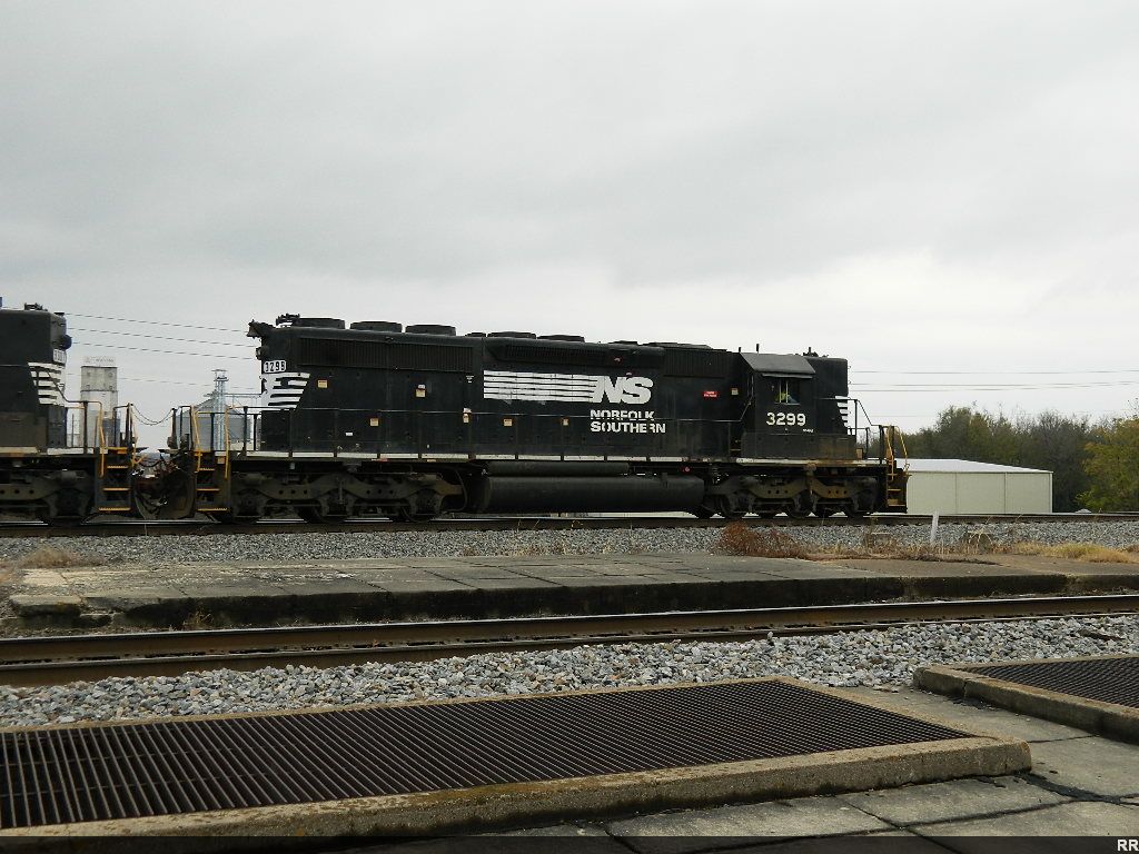 NS 3299 (SD40-2) HIGH HOOD