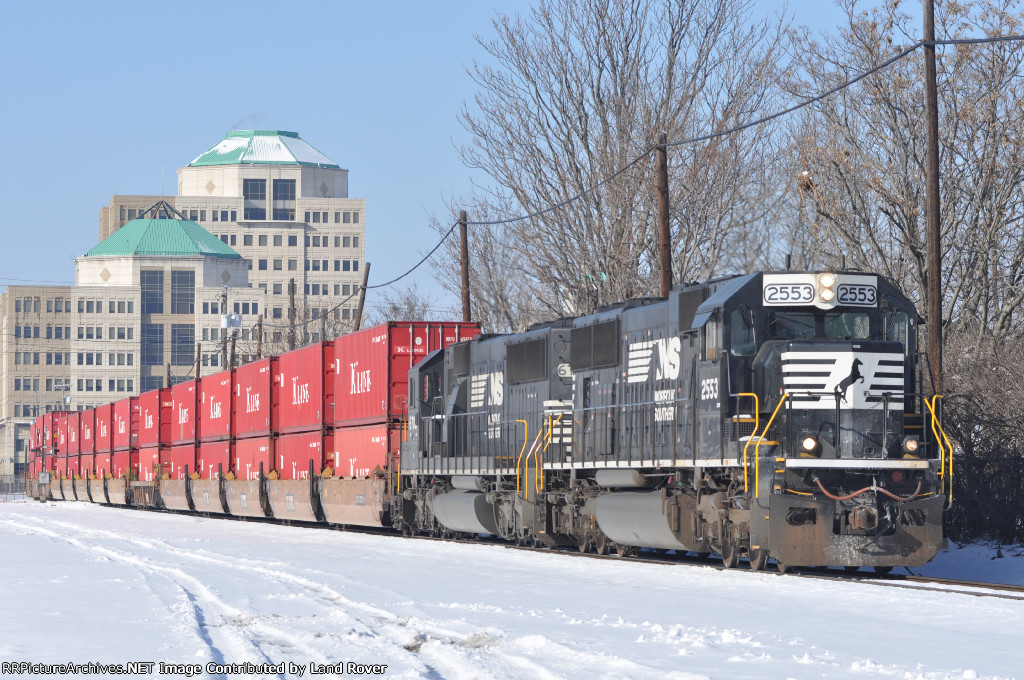 NS 2553 On NS 25 A Eastbound