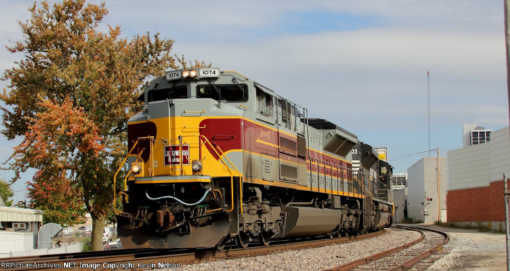 NS 1074 SD70ACe Lackawanna Heritage