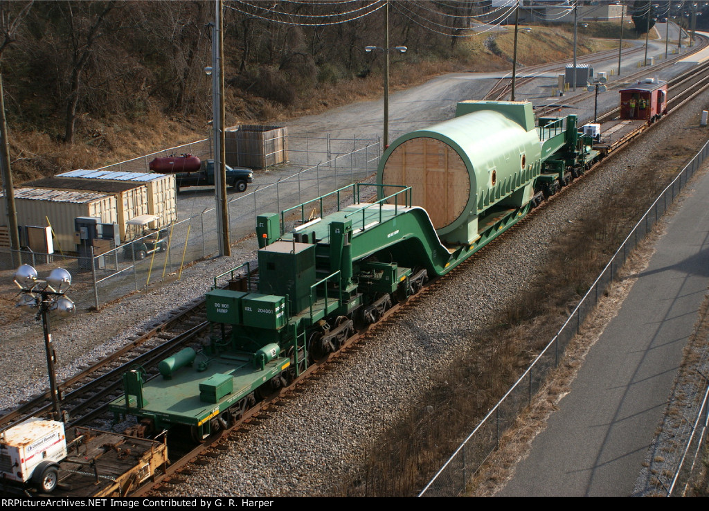 Second of two massive payloads on the NS 054