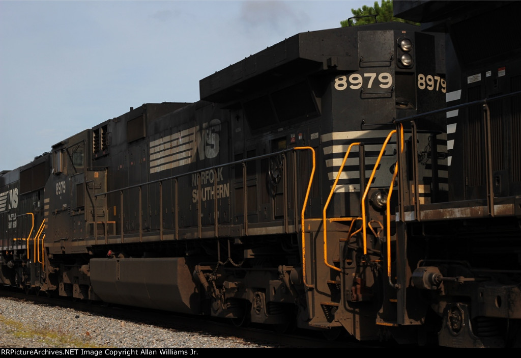 NS 8979