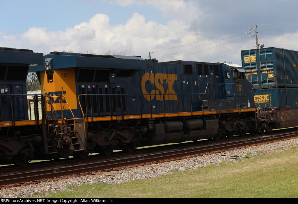 CSX 781