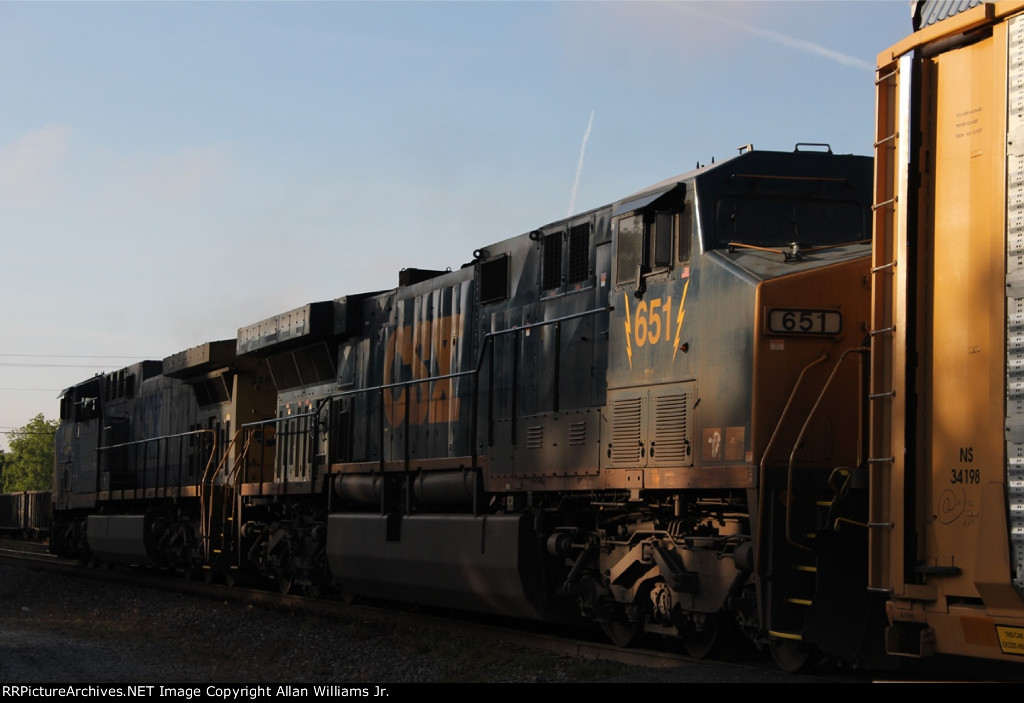CSX 651