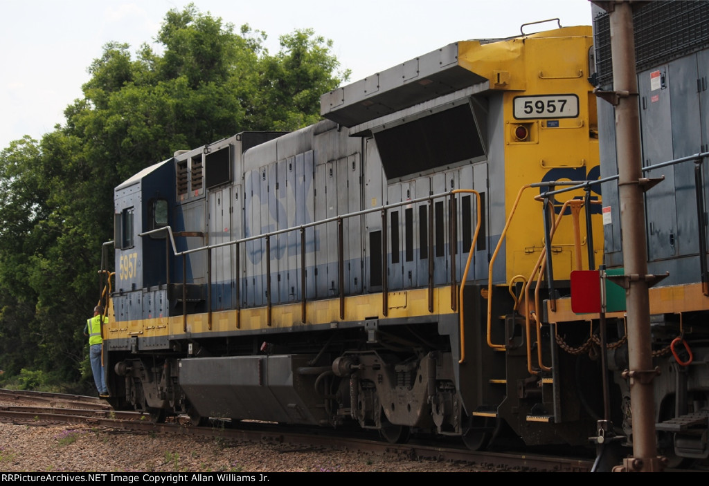 CSX 5957