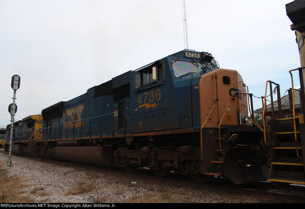 CSX 4736