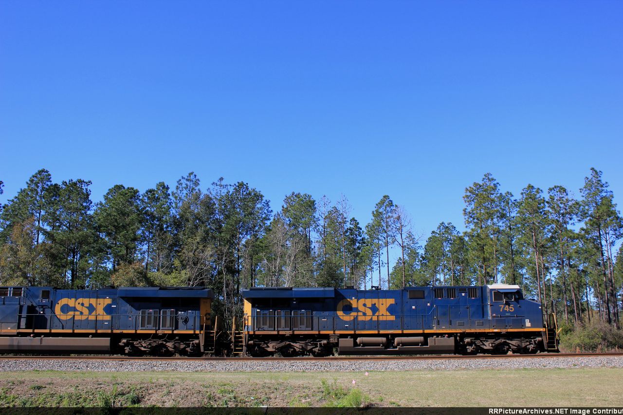 CSX 745