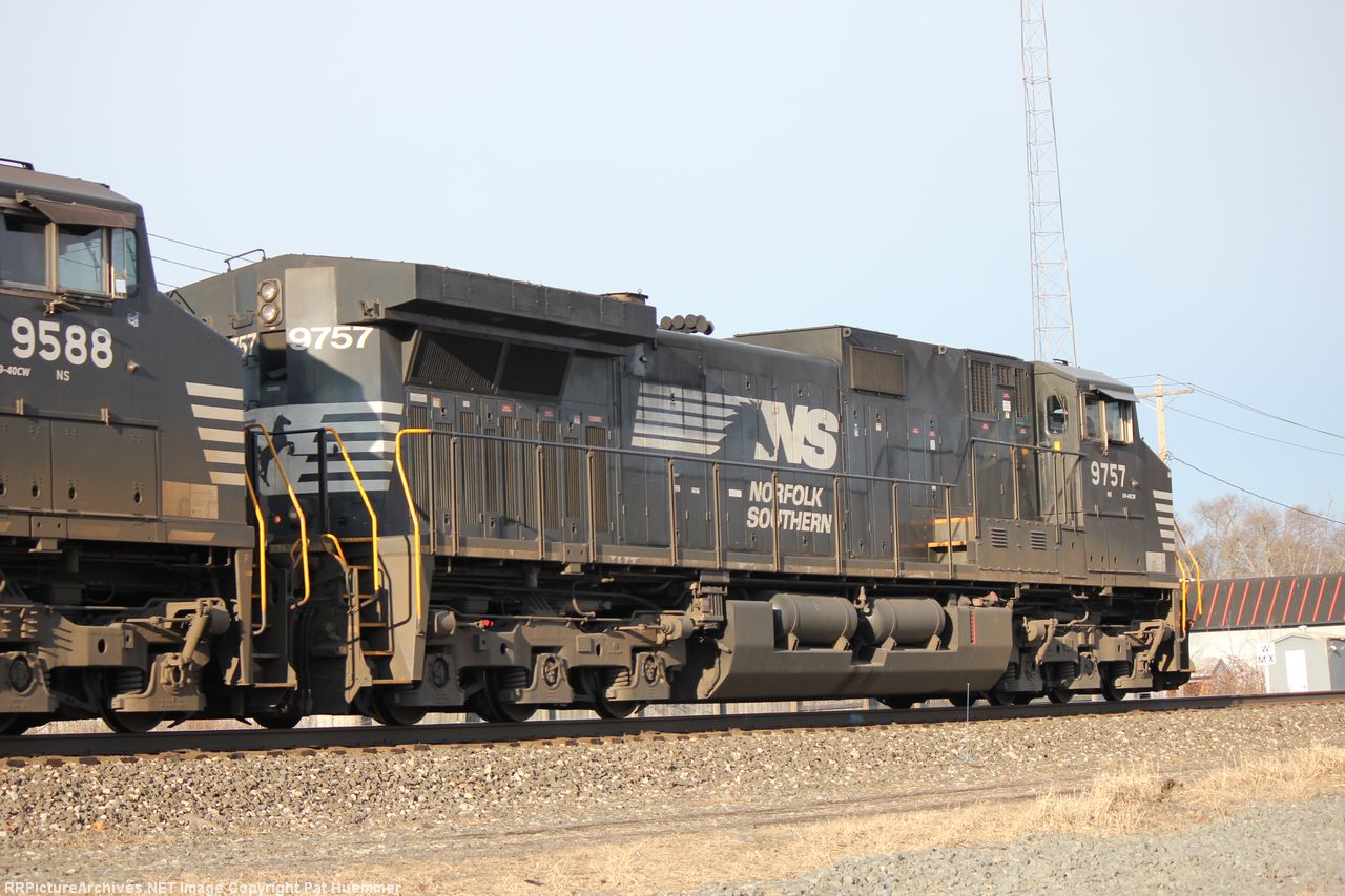 NS 9757