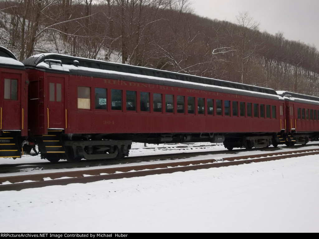 Reading and Northern coach ( ex DL&W "MU" trailer) #304