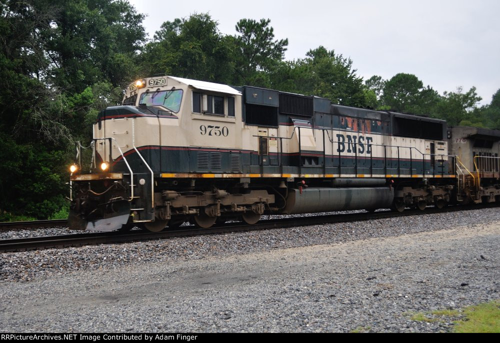 BNSF 9750