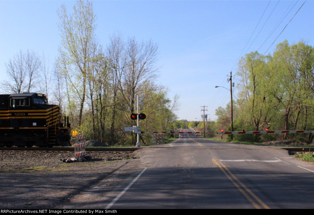 Norfolk Southern Heritage Unit 8100 on CSX K010-02