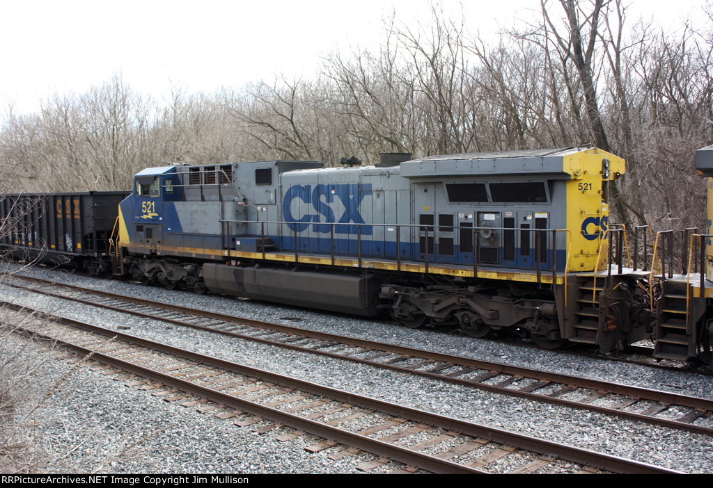 CSX 521 trailing unit on empty coal train