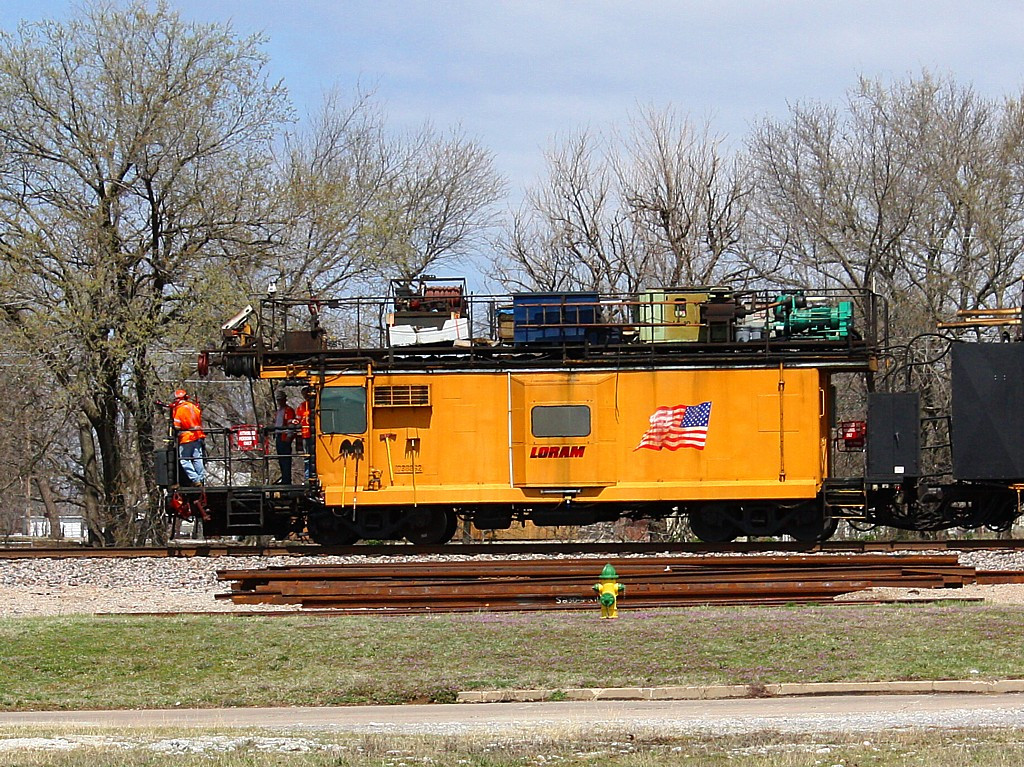 Loram caboose