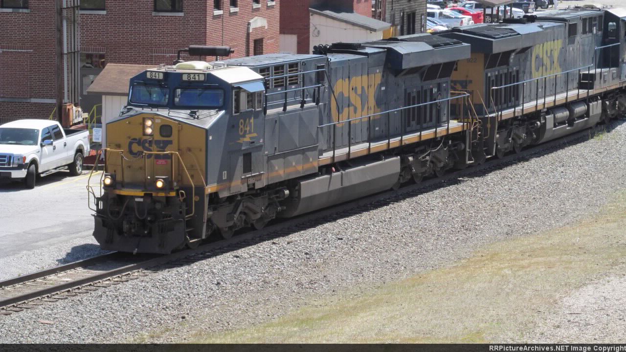 CSX 841