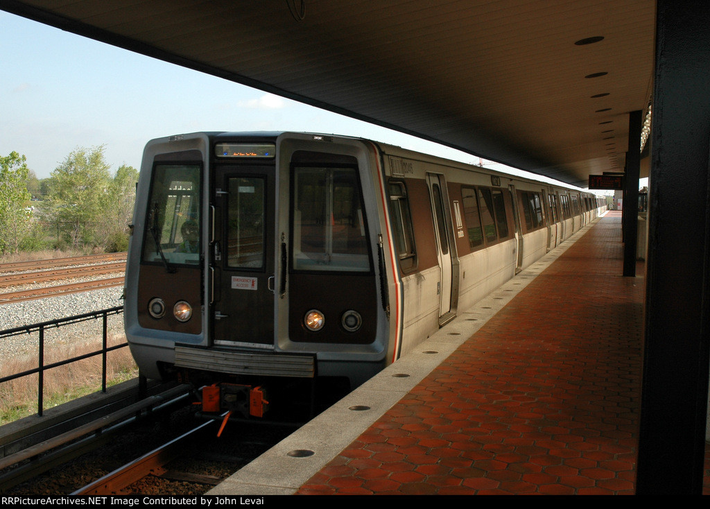 WMATA at Braddock Road Station