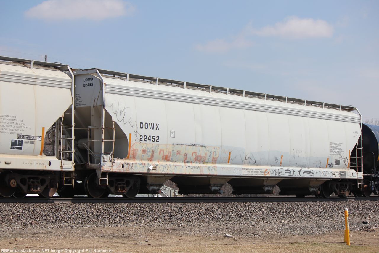 DOWX 22452