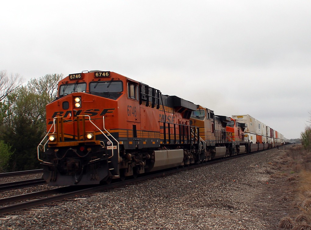 BNSF 6746