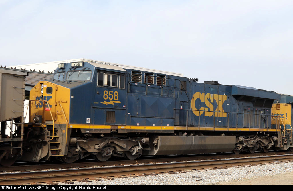 CSX 858