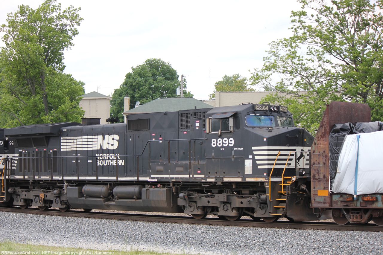 NS 8899