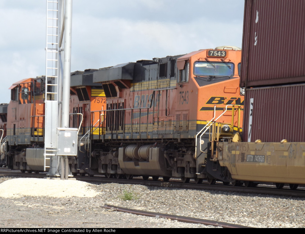 BNSF 7543