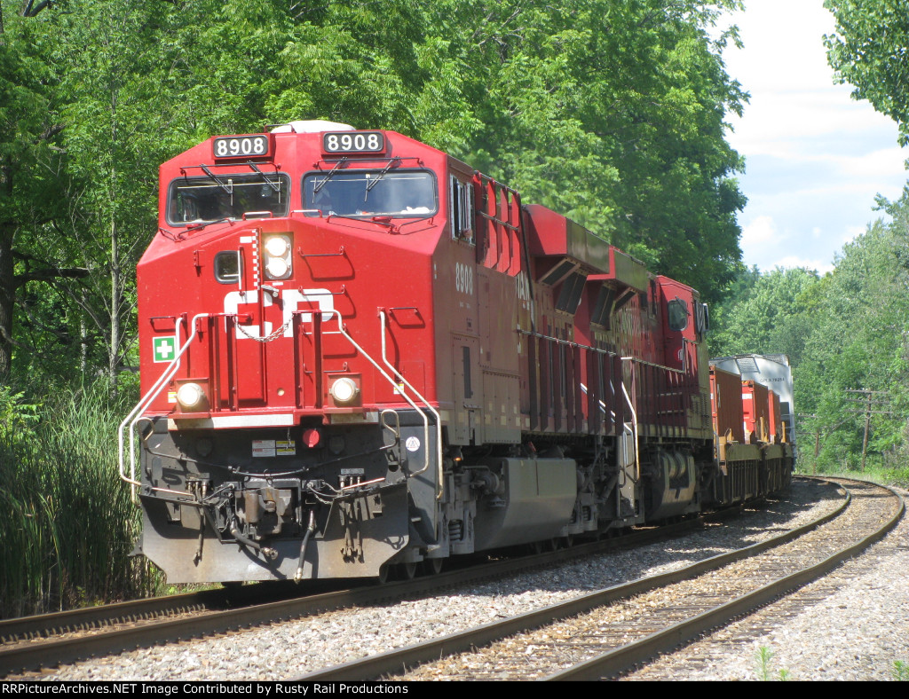 CP 252 southbound Freight