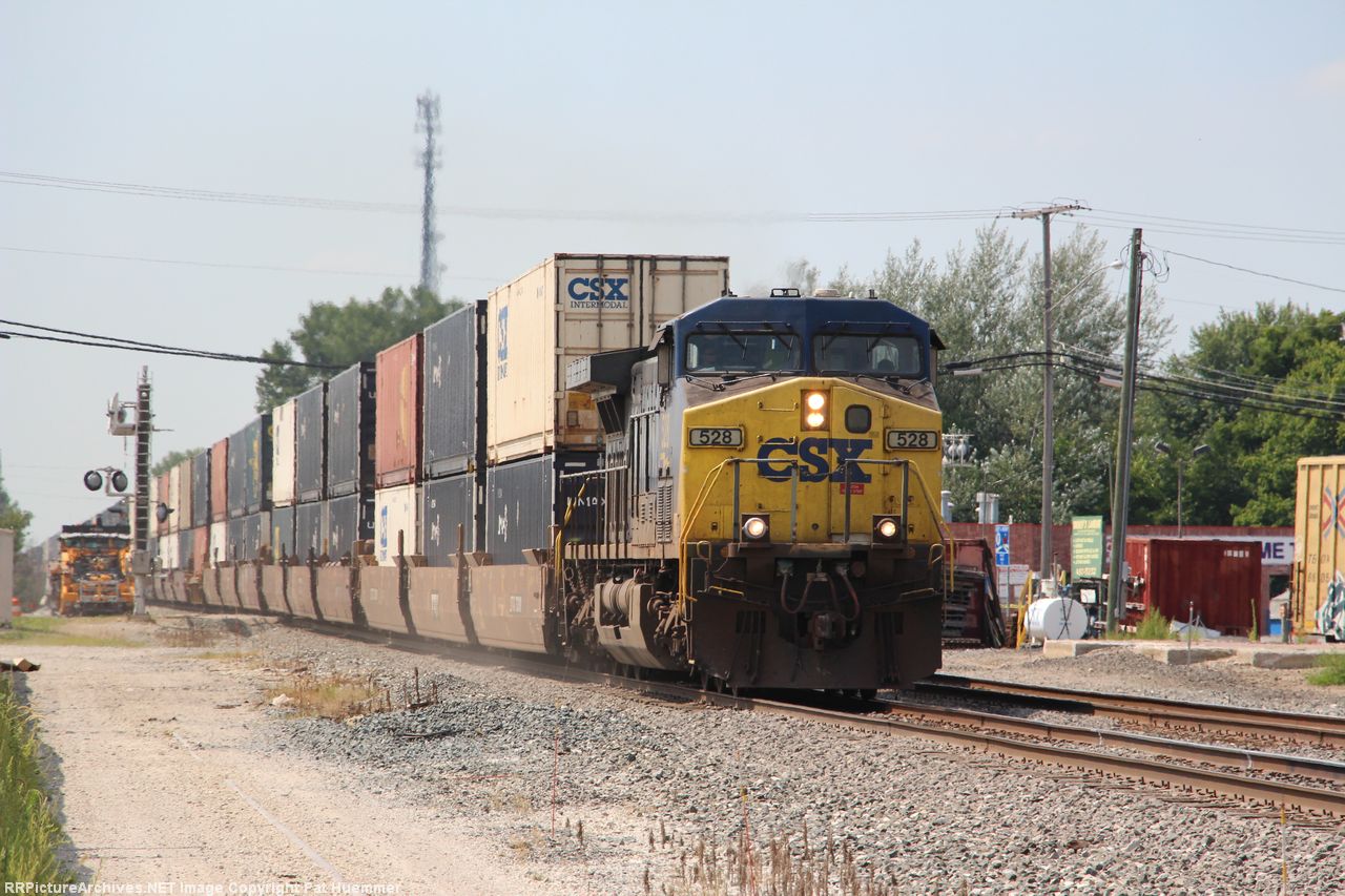 CSX 528