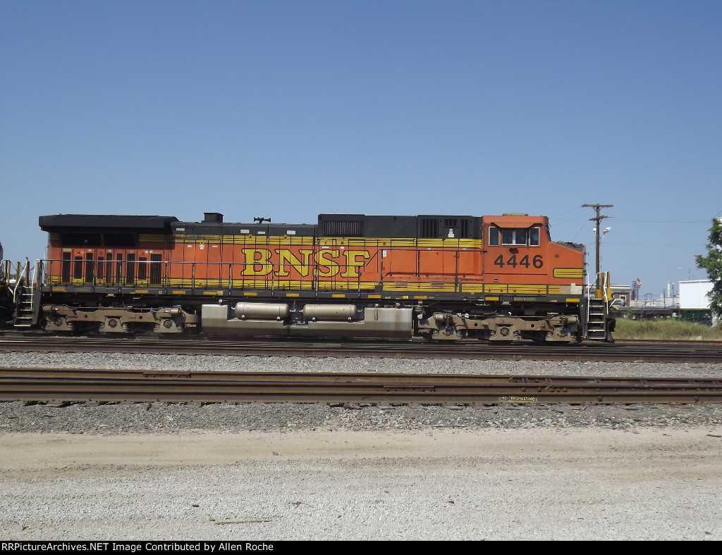 BNSF 4446