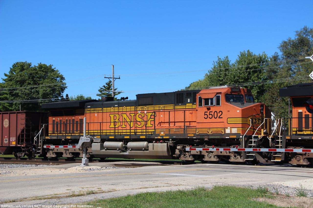 BNSF 5502