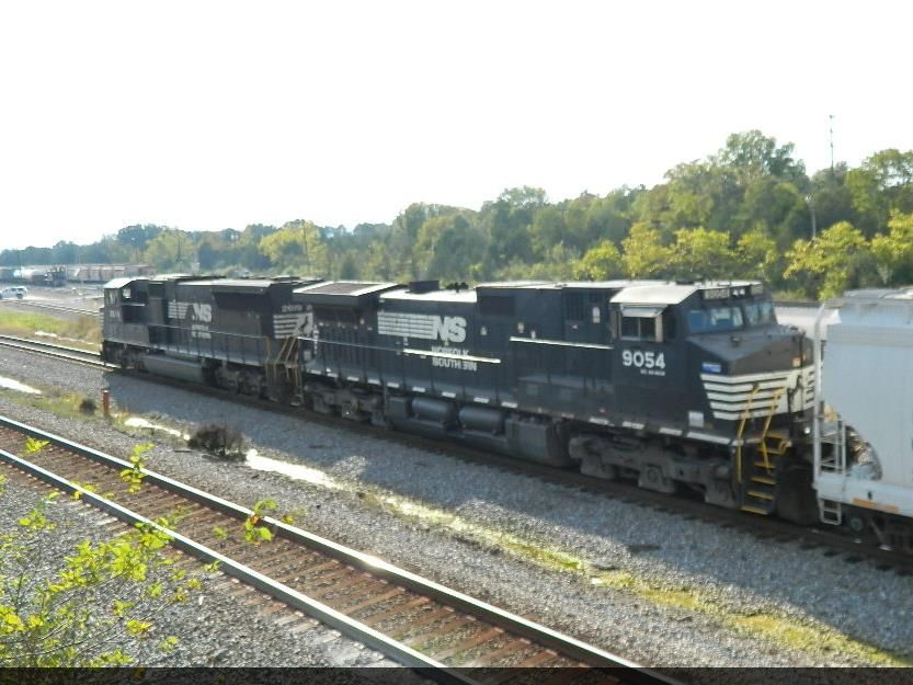 NS 2619(SD70M) 9054 (C40-9W)