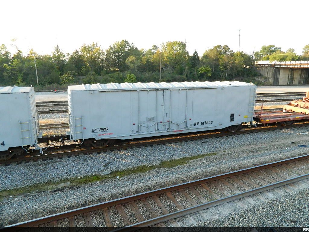 NW 517803 (MofW BOX CAR)