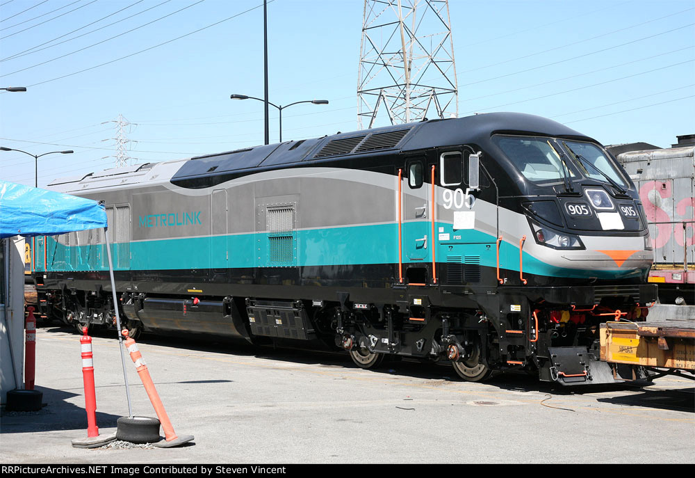 Metrolink EMD F125 (SCAX 905)