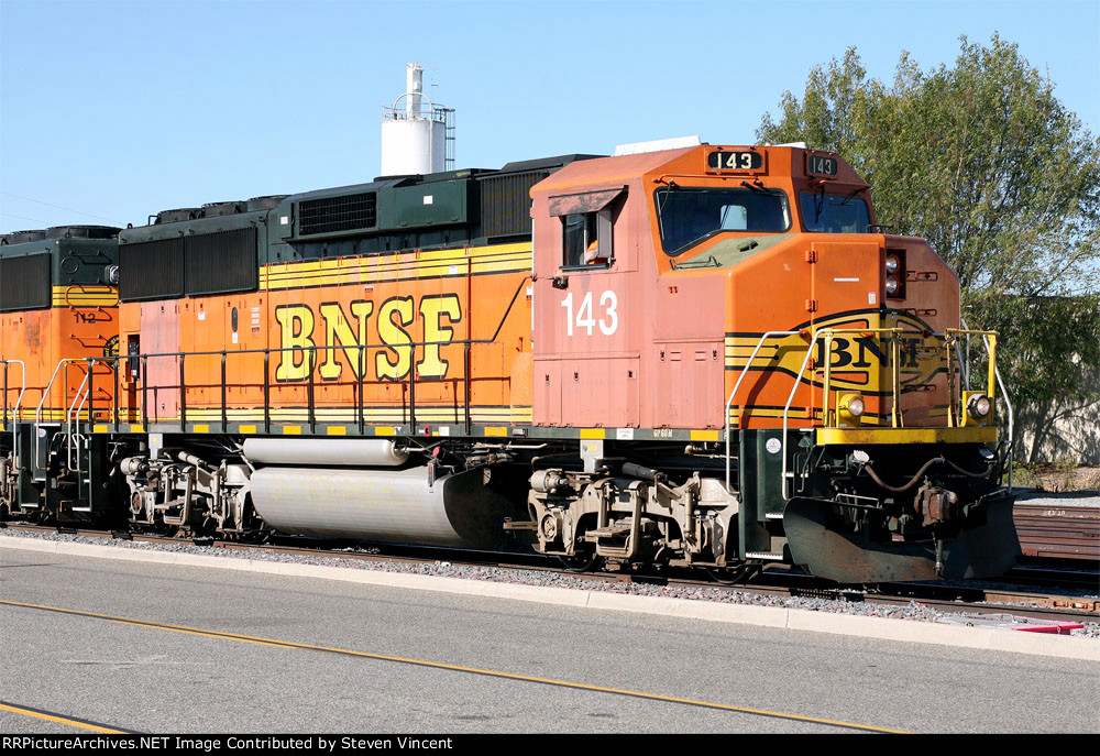 BNSF 143
