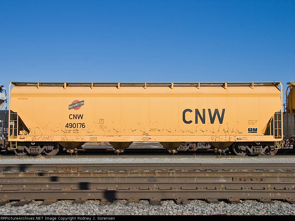CNW 490176