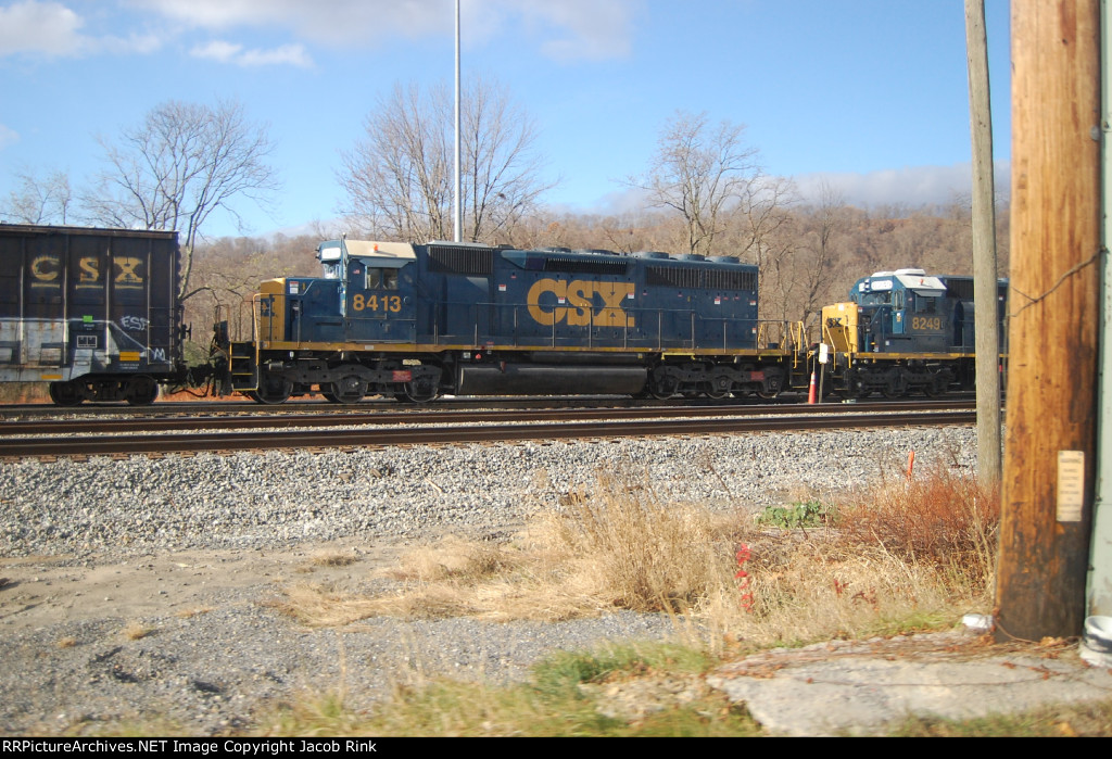 CSX 8413 Trails