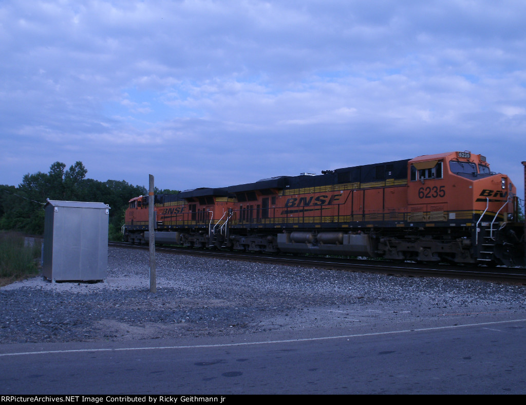 BNSF 6181+6235 pic no 2