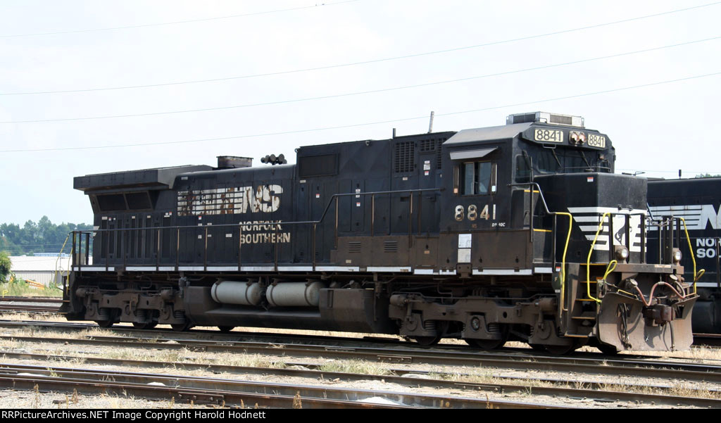 NS 8841