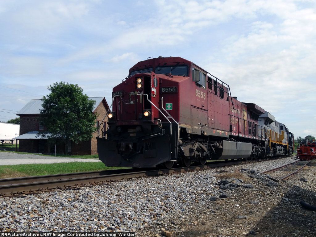 CP 8555 leads NS train 165
