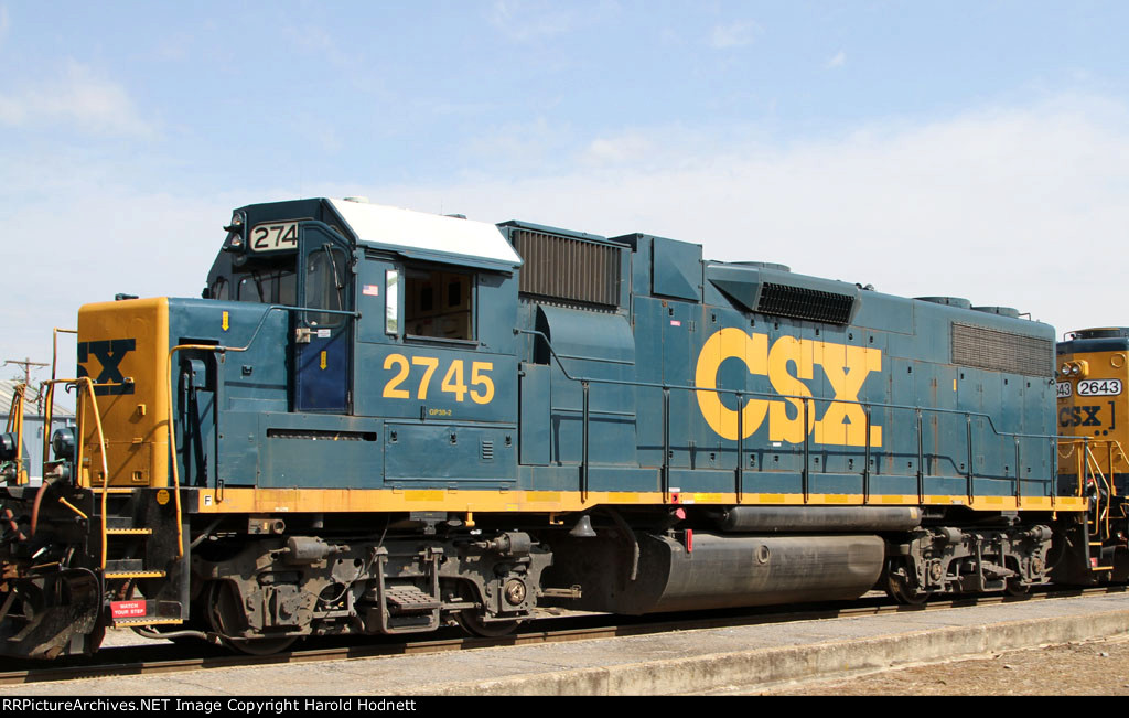 CSX 2745