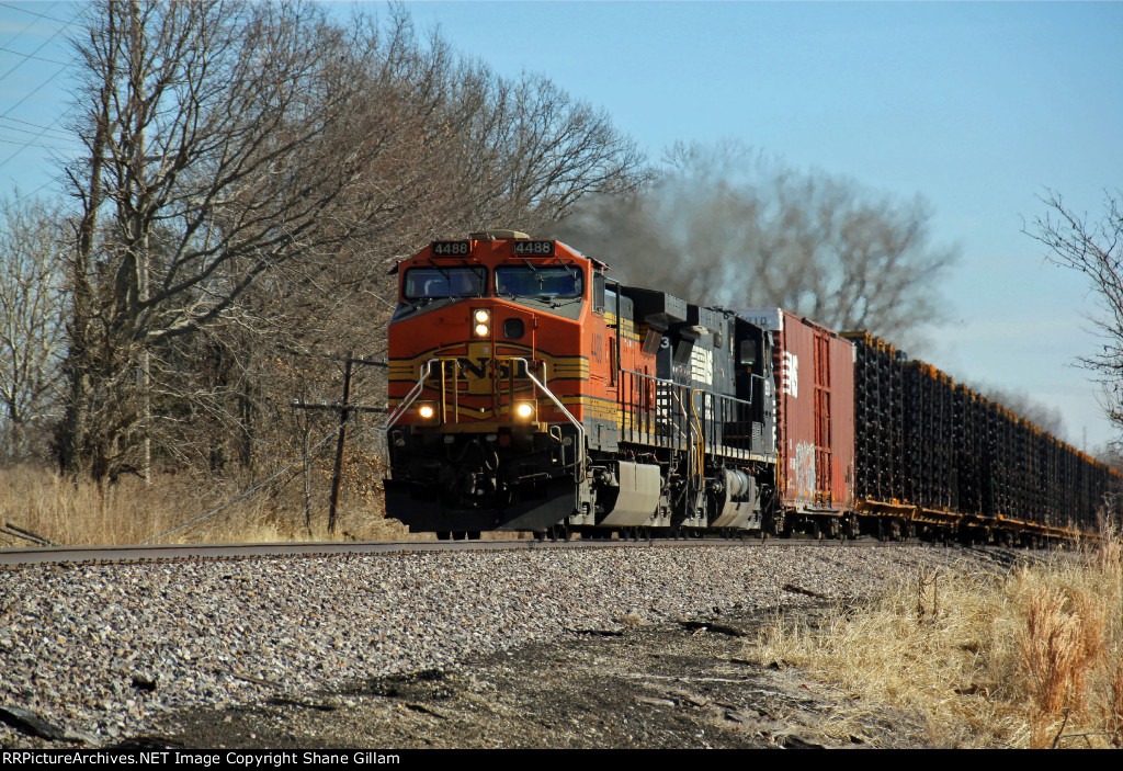 BNSF 4488 Head up NS I24.