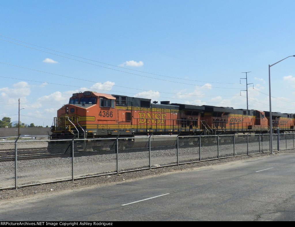 BNSF 4366