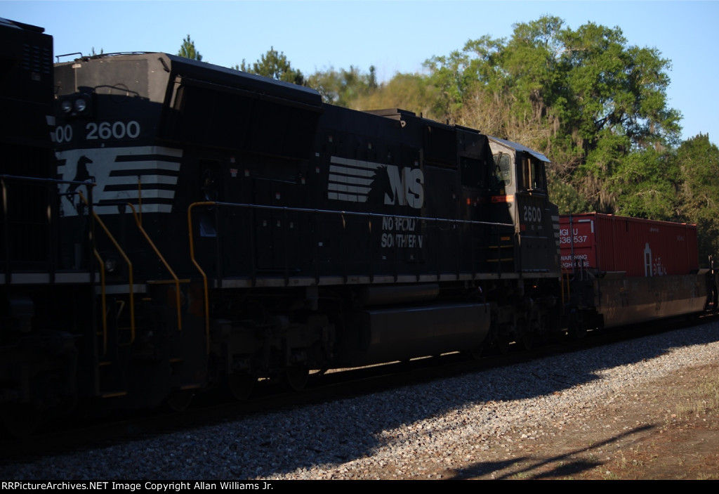 NS 2600
