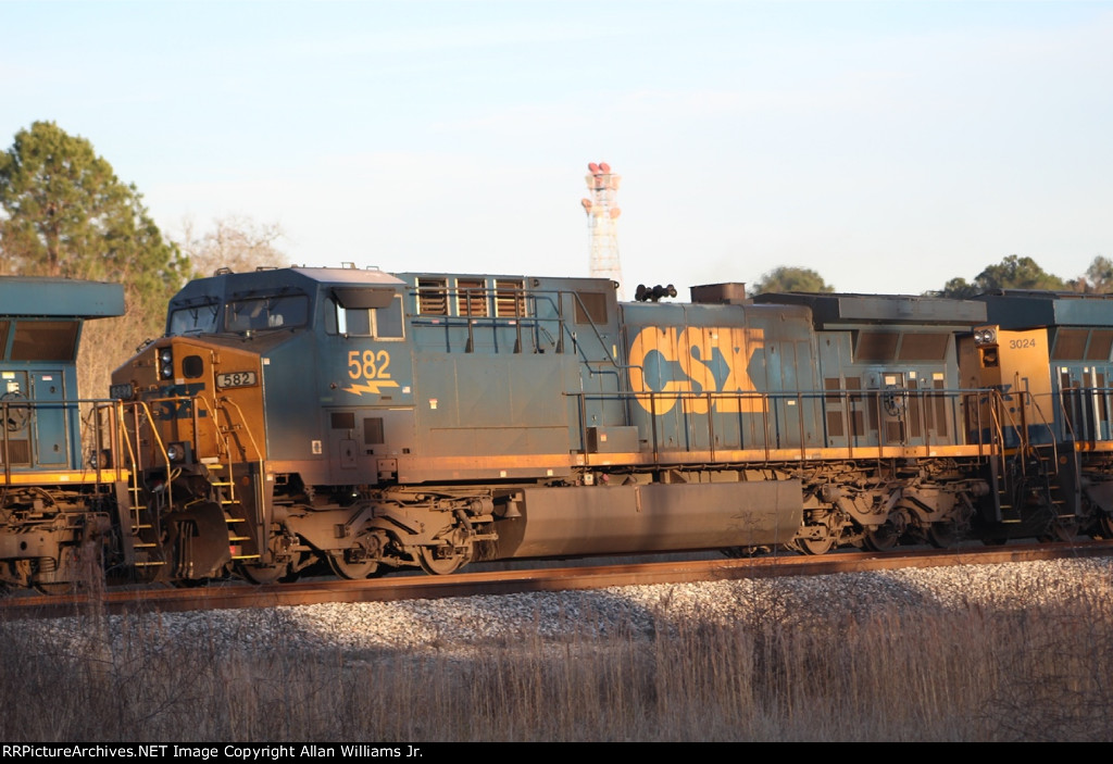 CSX 582