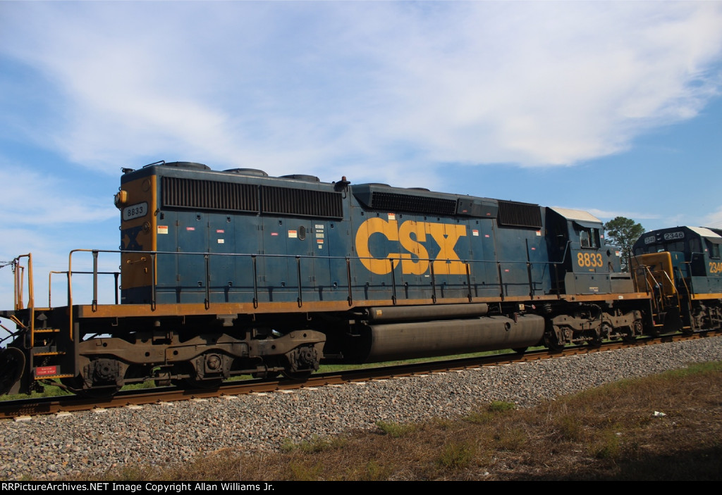 CSX 8833