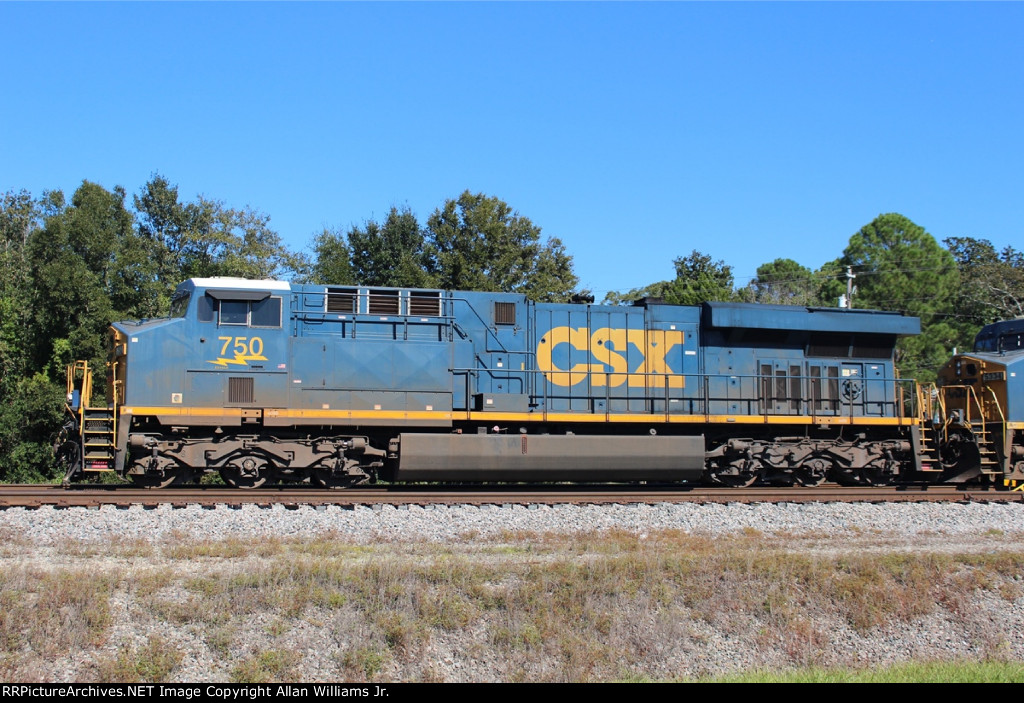 CSX 750