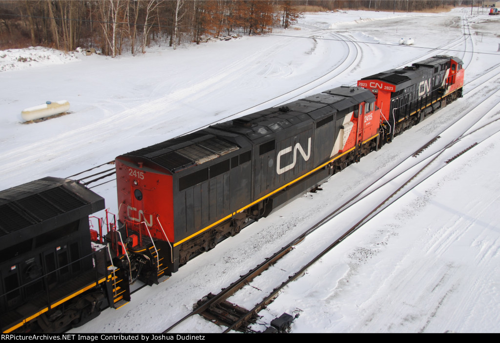 CN 2415