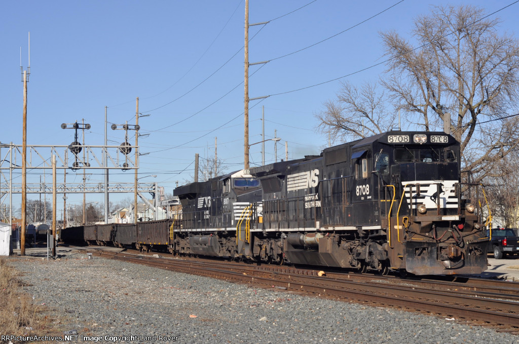 NS 8708 On NS 143 Southbound