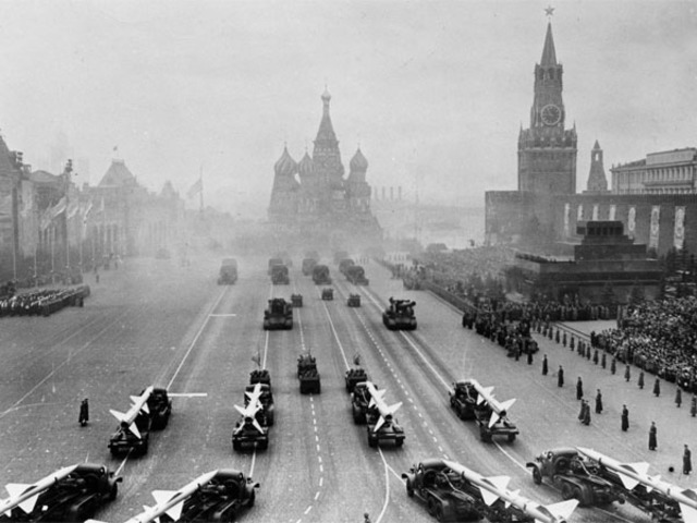 The Cold War [1947-1991] timeline | Timetoast timelines