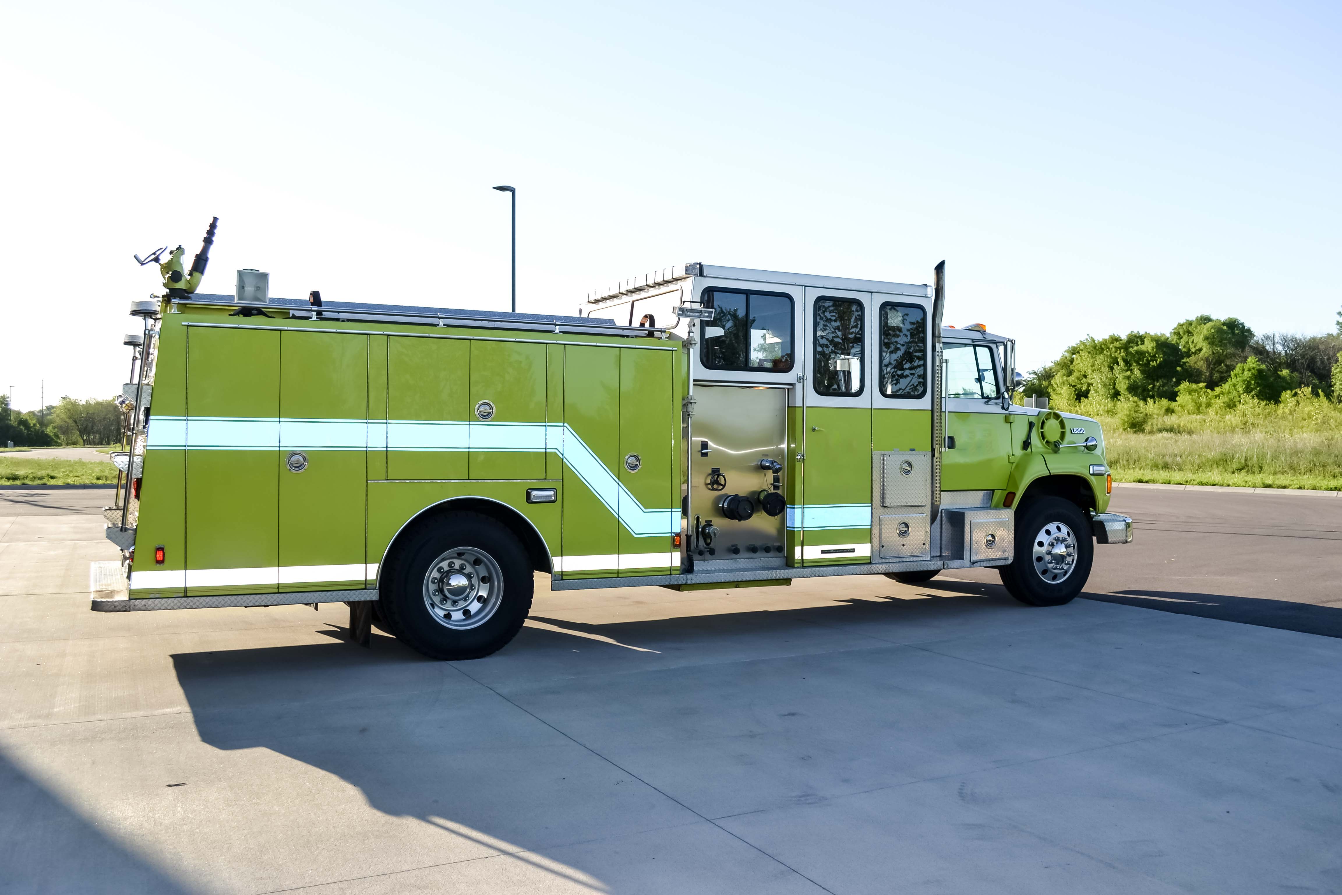 1995 Custom Ford Rescue Pumper | Used Truck Details