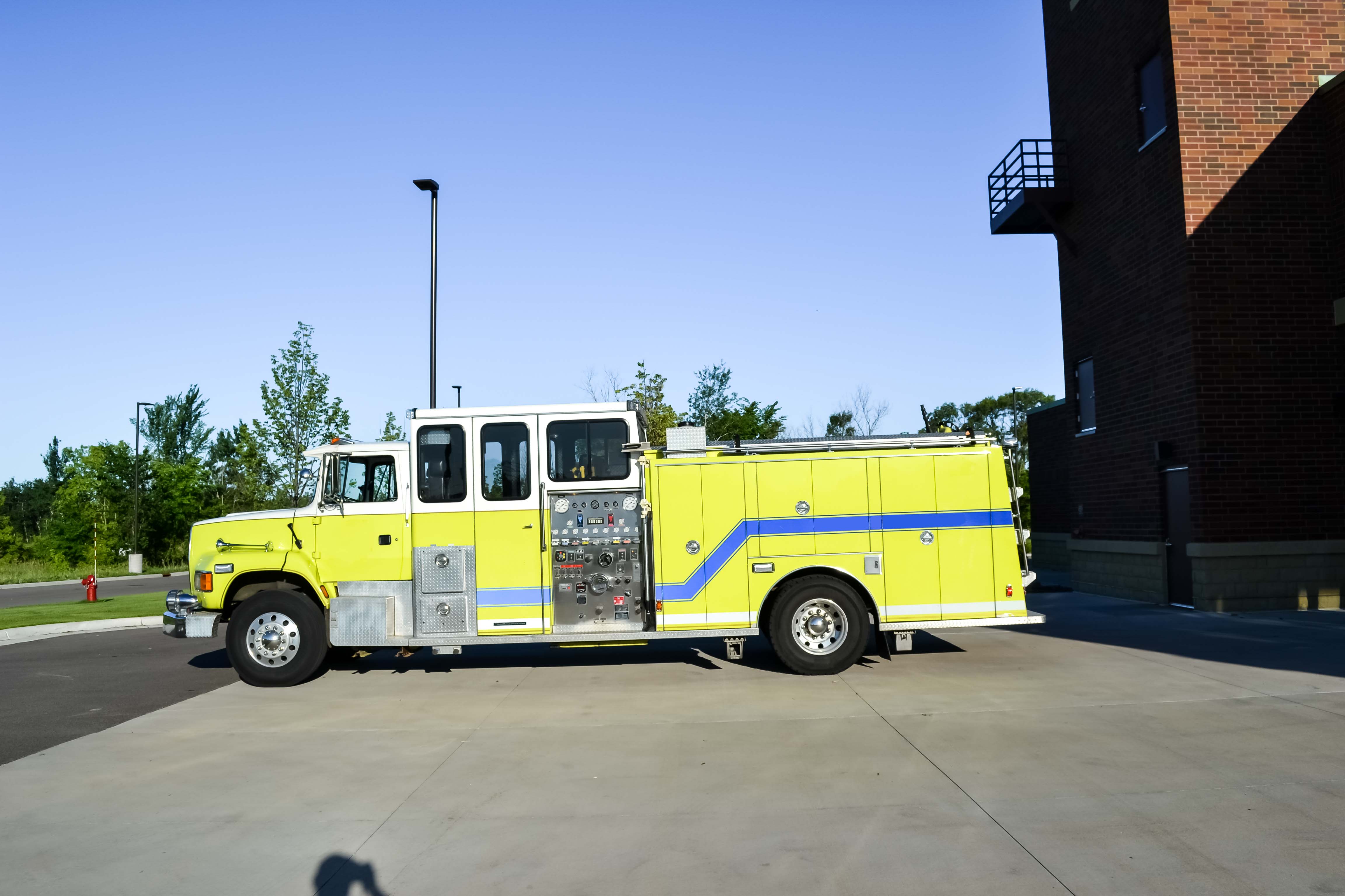1995 Custom Ford Rescue Pumper | Used Truck Details